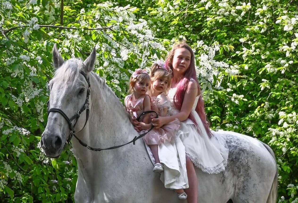 Конная прогулка для двоих. Конный клуб Konipark в Красноярске